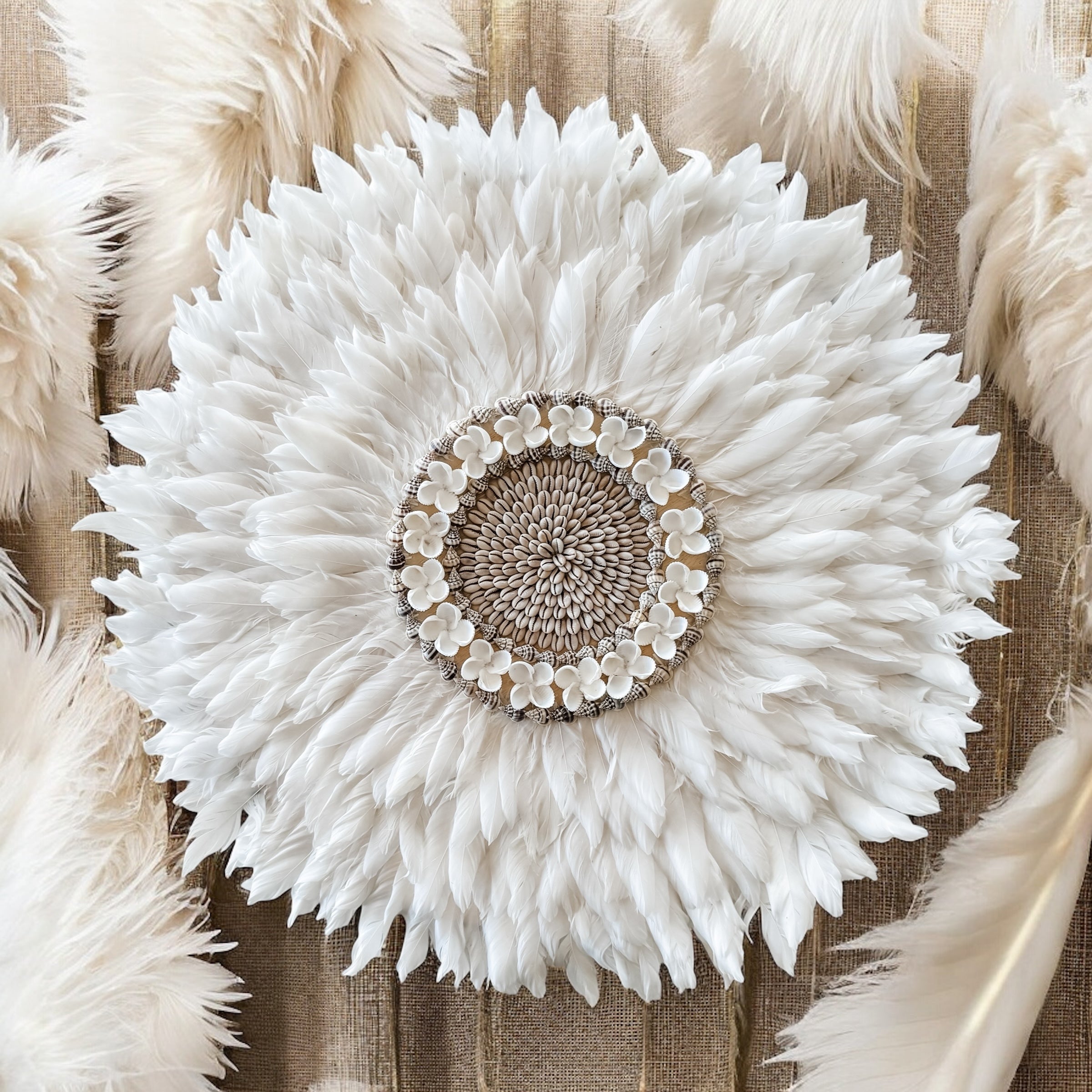 Isla Feather & Shell Juju | 60cm